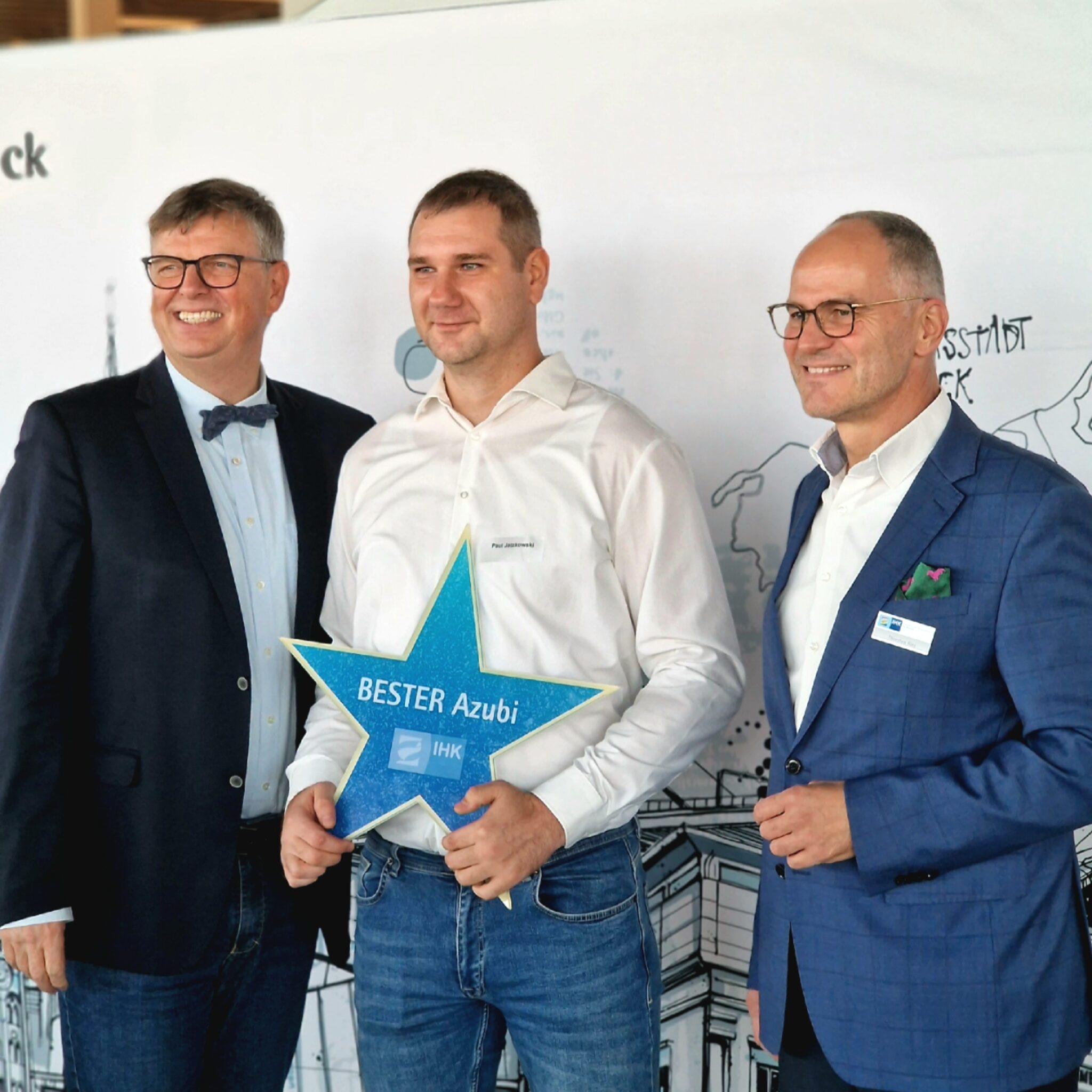 Yeah! 4 Stars aus dem BFW Stralsund sind IHK-Beste 2022 - BFW-Stralsund